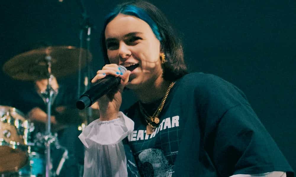 Benee, la nueva estrella que está conquistando el pop con 'Supaloney'